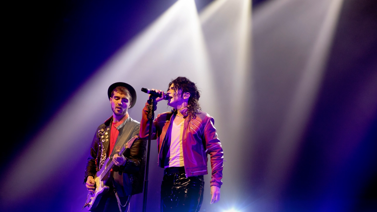 Michael Starring Ben - The Hawth Crawley | Parkwood Theatres